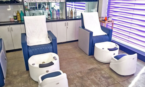 Starwalker The Premium Salon, Lajpat Nagar 2, New Delhi - nearbuy.com
