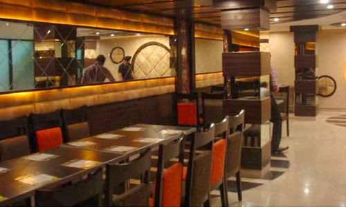 Daawat Restaurant - Hotel Daawat, Phase 5, Mohali | nearbuy.com